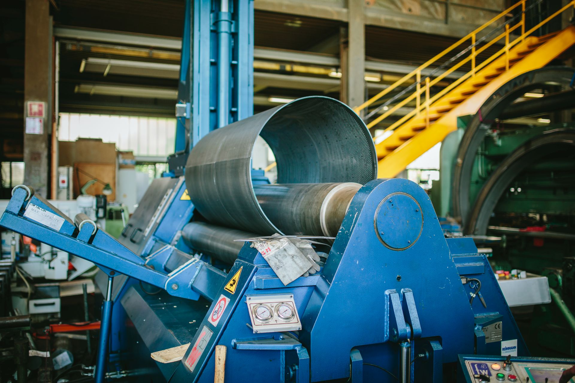 Blech rundbiegen bei der Berger Apparatebau AG - Berger Apparatebau AG